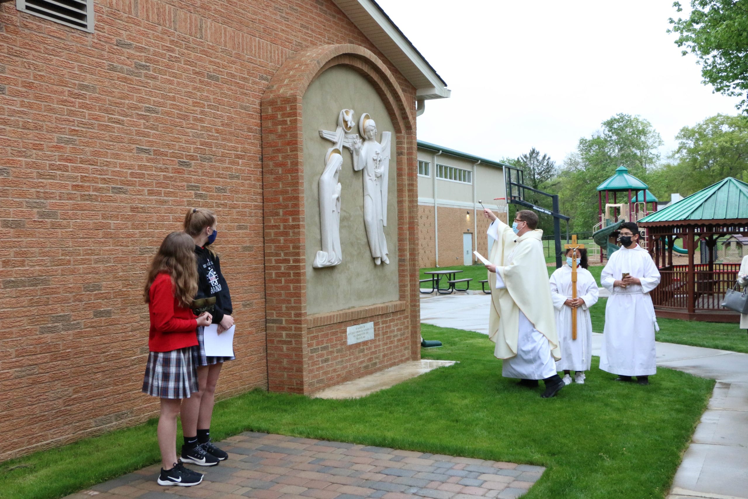 Annunciation image from hospital finds new life | East Tennessee Catholic