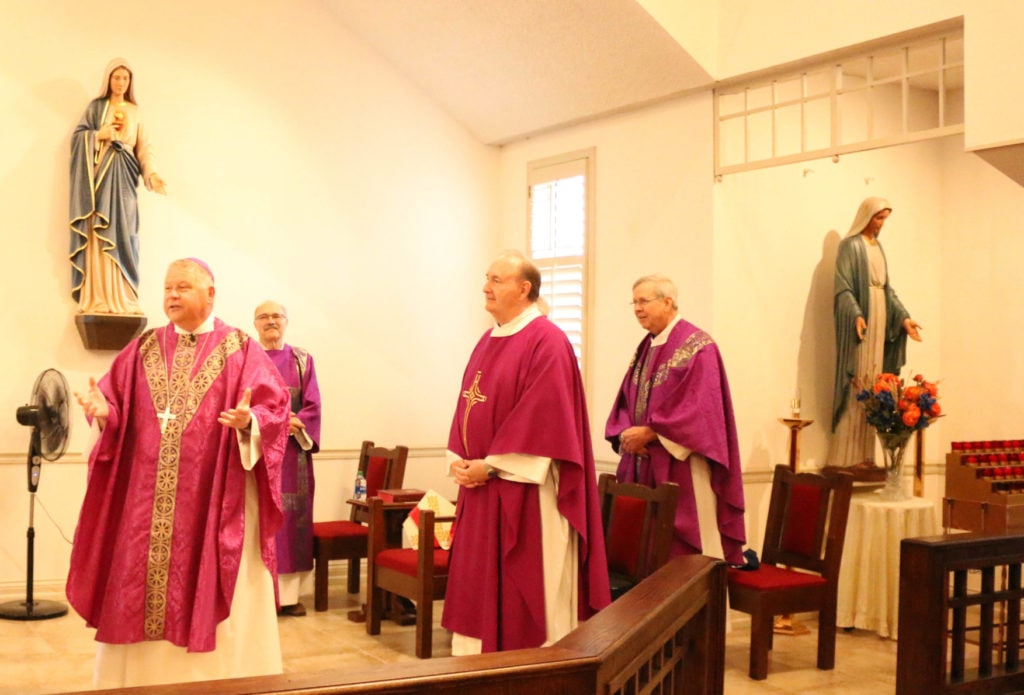 Silver anniversaries abound at Holy Trinity Parish | East Tennessee ...