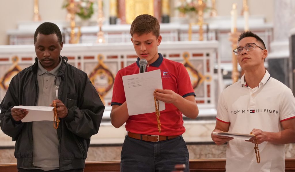 Multicultural rosary unites diocesan Catholics of all nationalities ...