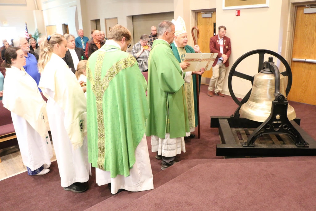 Father Schuster installed as St. Alphonsus pastor | East Tennessee Catholic