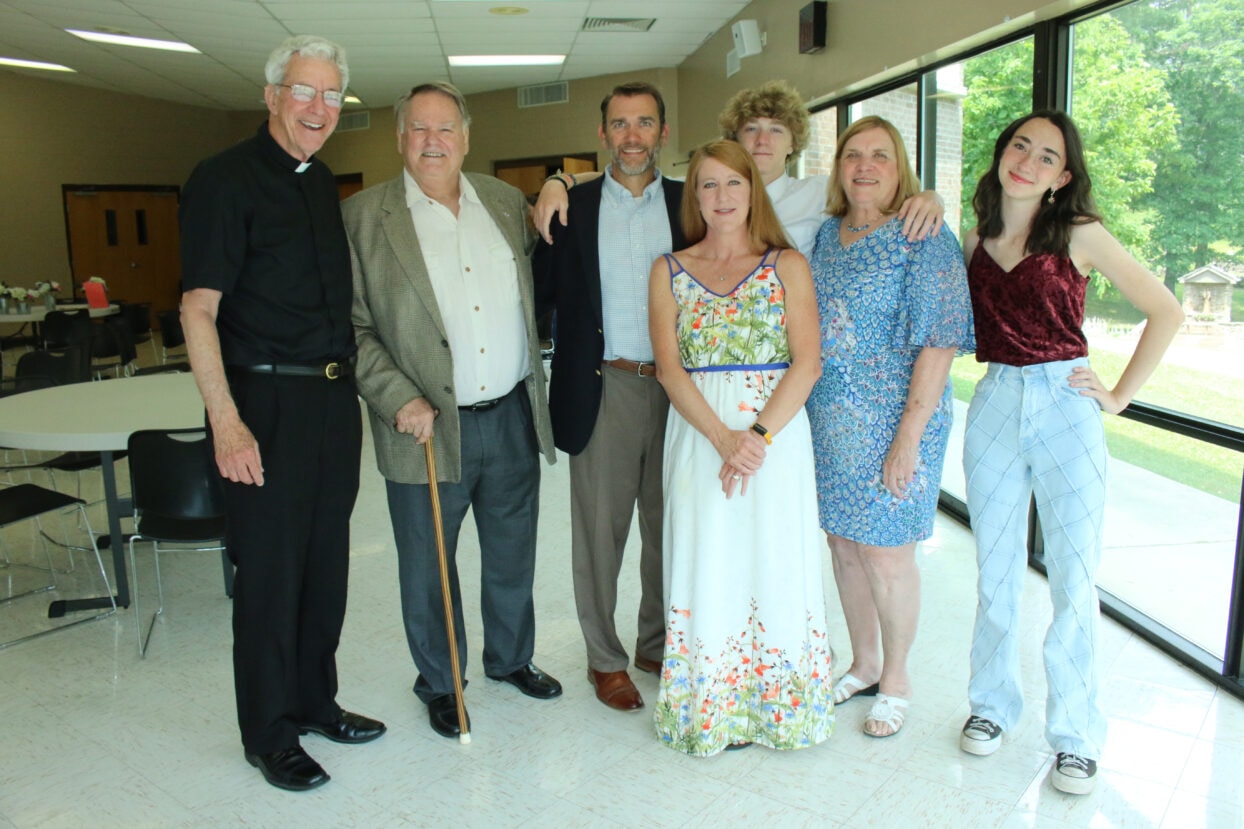 Father Dowling marks 40th priestly anniversary | East Tennessee Catholic