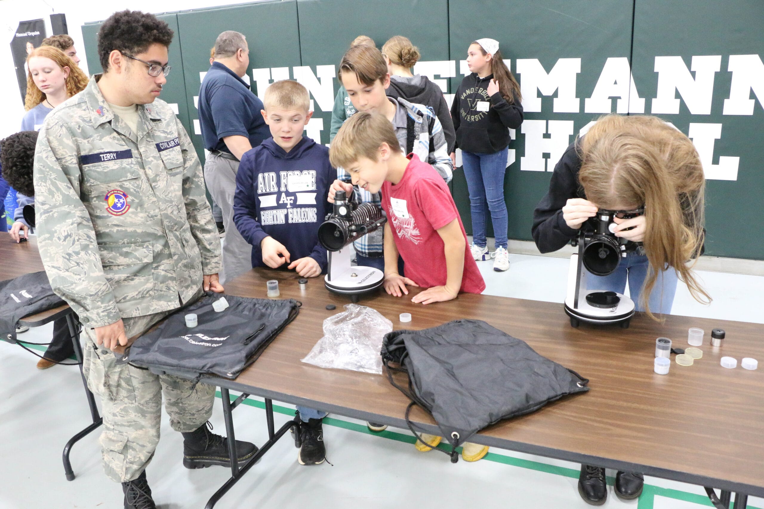 Youth inspired by science of STAR EX program | East Tennessee Catholic